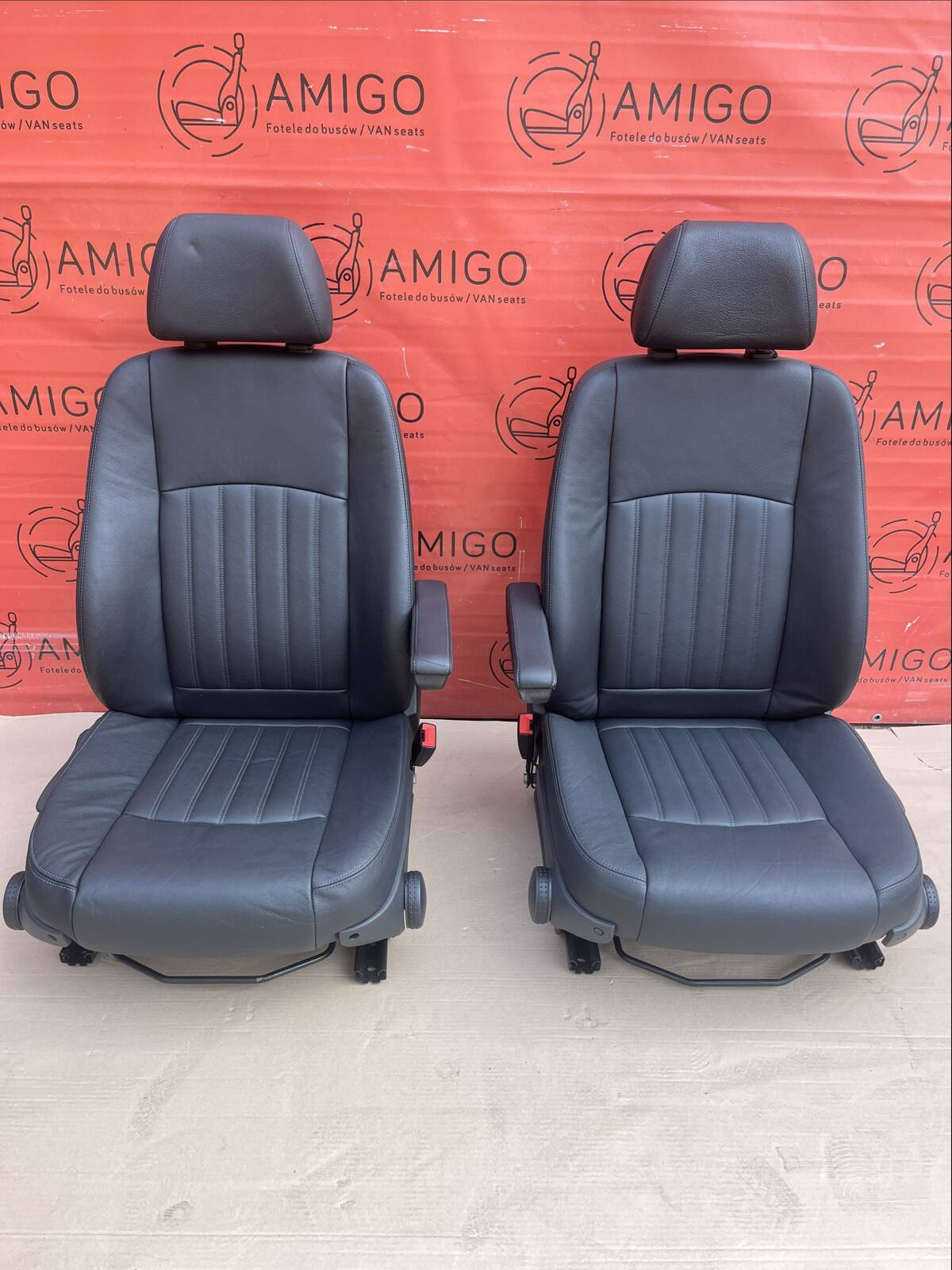 Seat Mercedes Viano Vito W639 driver passenger 2003-2014 armrestheated ...